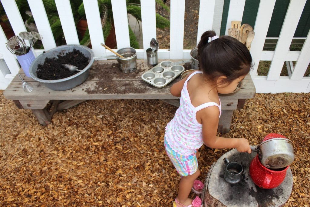Loose Parts for Toddlers and Their Extraordinary Benefit - Miriam ...